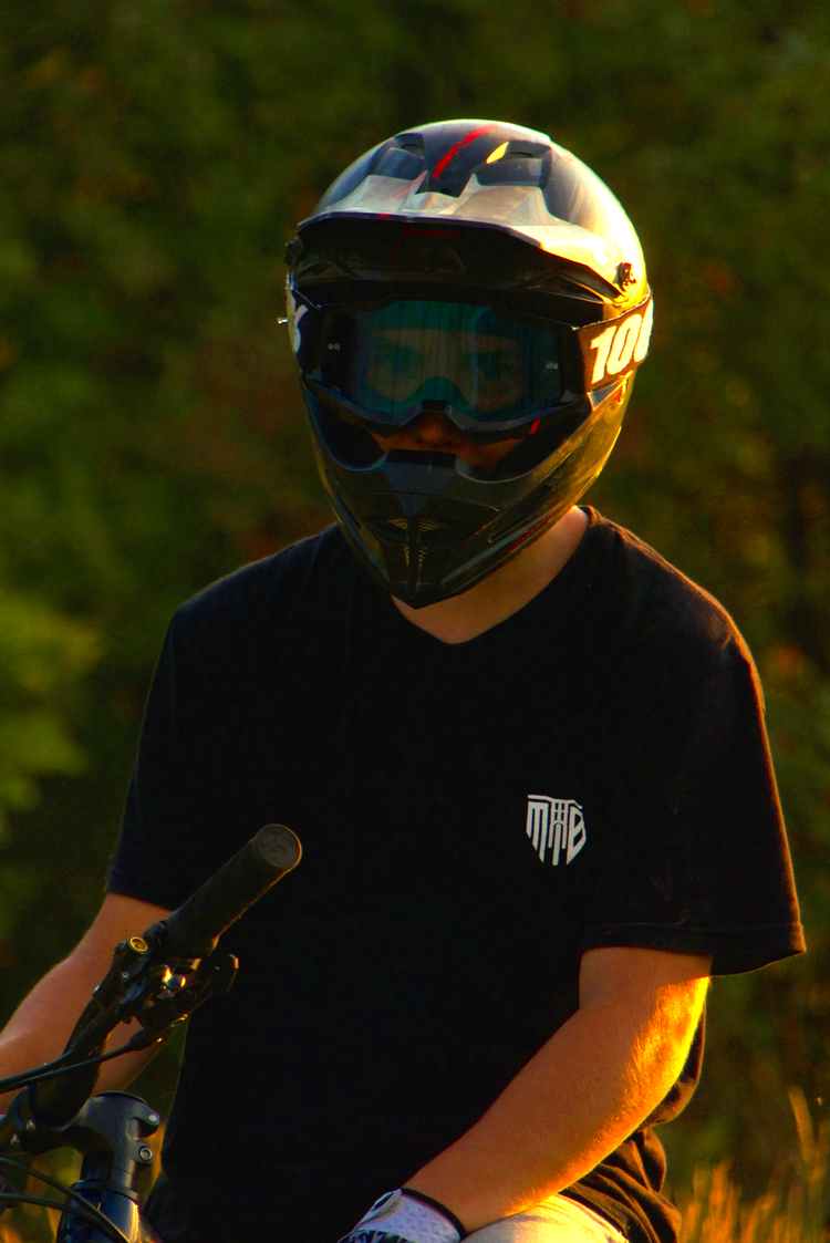 Descent MTB | Unique & Bold Clothing for Adrenaline Seekers